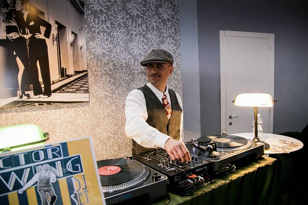AKA Doctor Swing, DJ swing per eventi Lindy Hop in Italia